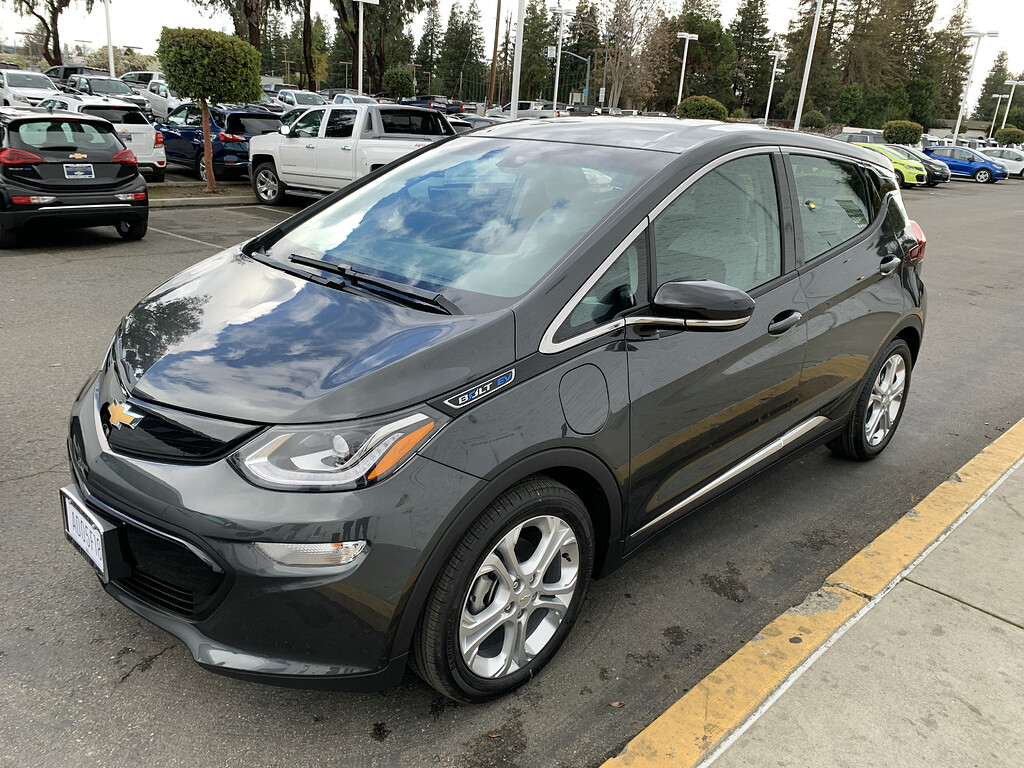 2019 Chevy Bolt LT (12 months/15k miles remaining, $3600 one-pay/$300 ...